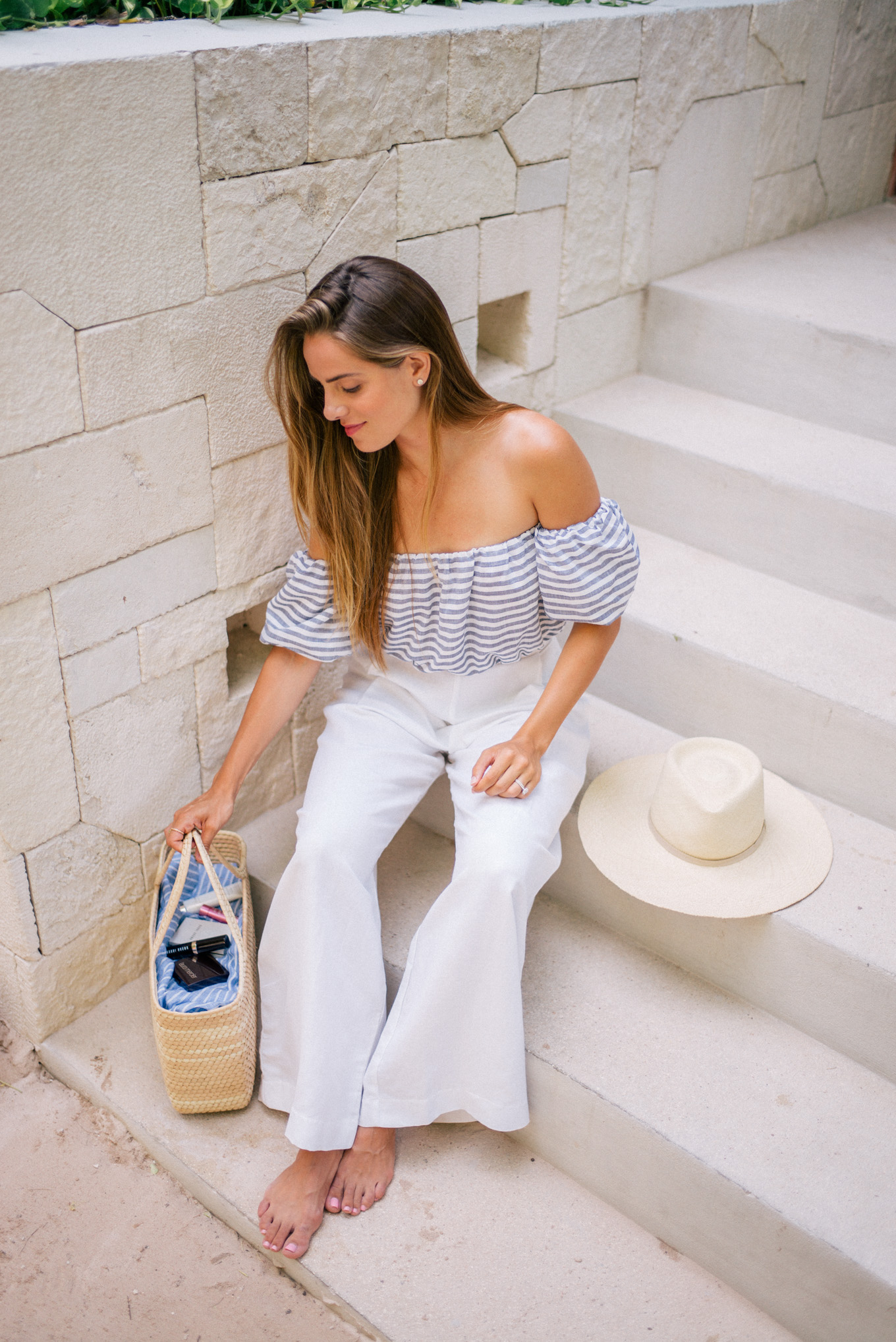 gmg-summer-makeup-routine-2-42 - Julia Berolzheimer
