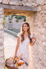 Sunset Picnic in Saint-Saturnin-lès-Apt - Julia Berolzheimer