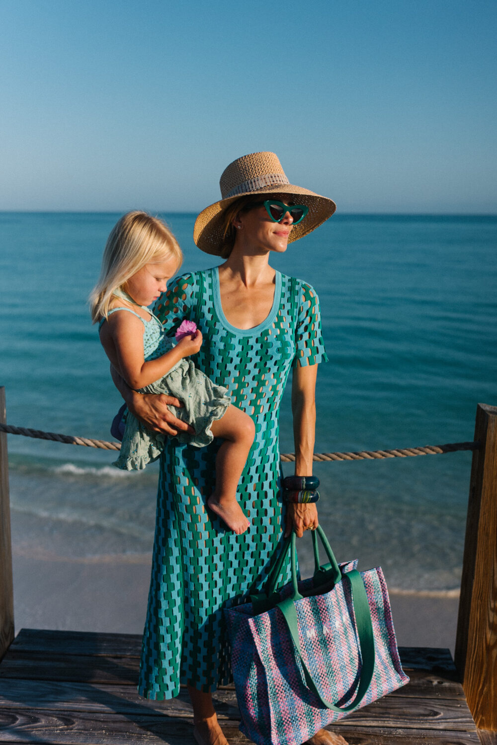 Coastal Breeze Style - Julia Berolzheimer