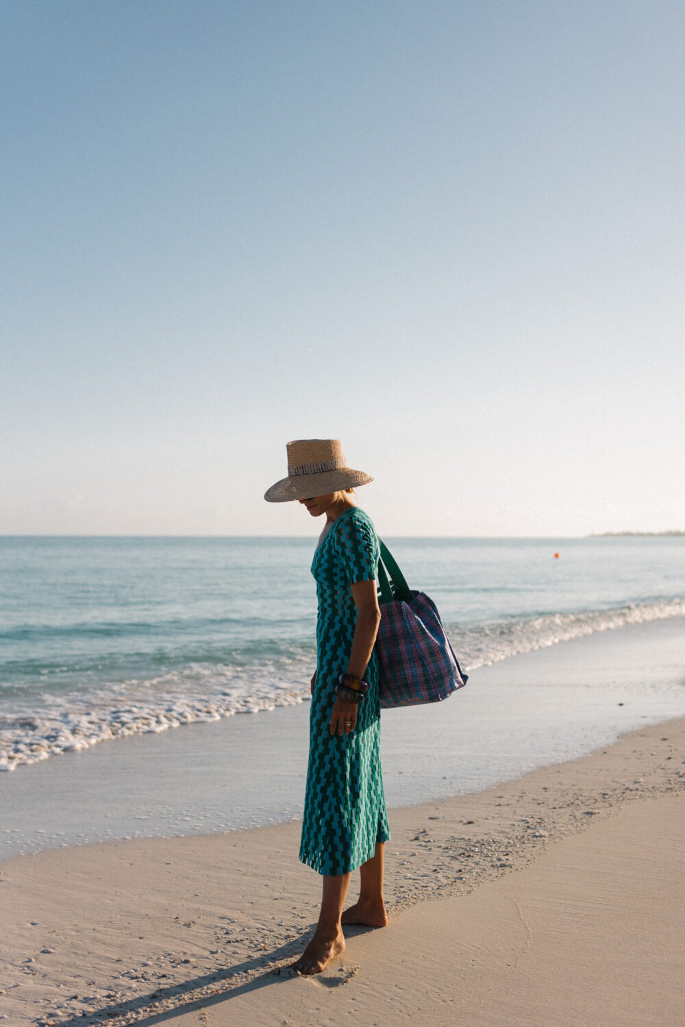 Coastal Breeze Style - Julia Berolzheimer