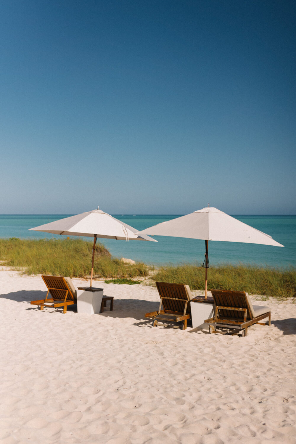 Coastal Breeze Style - Julia Berolzheimer
