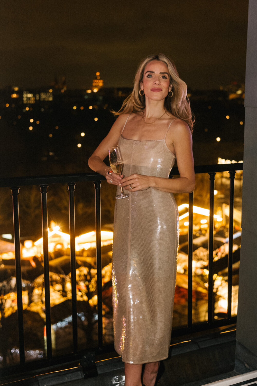 20241209-jb-sparkle-dress-1007371 - Julia Berolzheimer